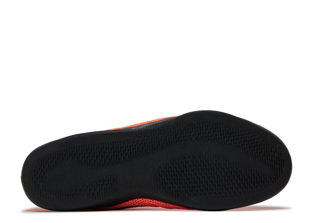 Kobe 11 'Barcelona' - Nike - 836183 806 - bright mango/black/bright ...