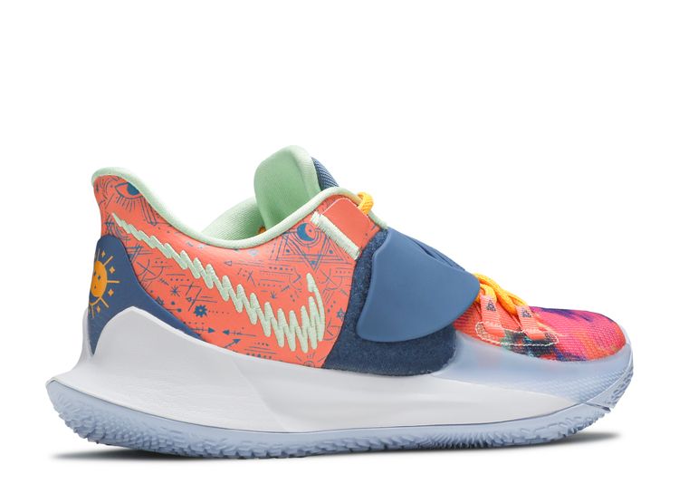 Kyrie Low 3 'Tie Dye' - Nike - CJ1286 600 - atomic pink/stone blue ...