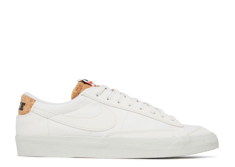 Blazer Low '77 Premium 'Cork' - Nike - DV7231 001 - phantom/light bone ...