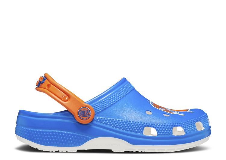 NBA X Classic Clog 'New York Knicks' - Crocs - 208862 100 - white/blue ...